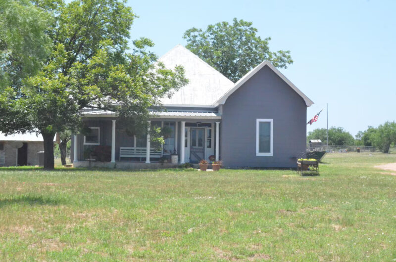 Twisted River Resort - Visit Llano County