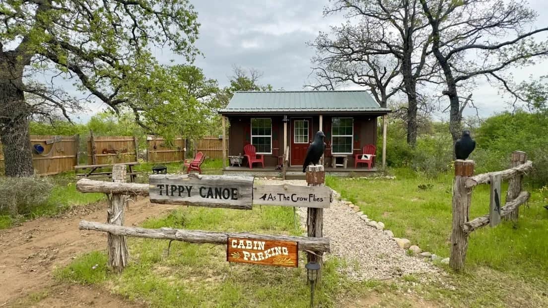 Over the River Thru the Woods Cabins - Visit Llano County